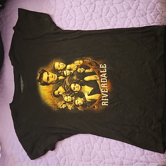 Tops | Riverdale Tshirt | Poshmark